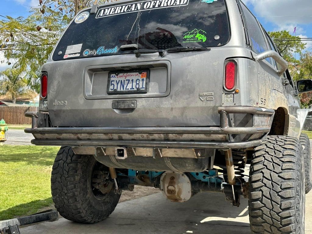 ZJ (1993-1998) Jeep Grand Cherokee Rear Tube Bumper with Tire Carrier ...